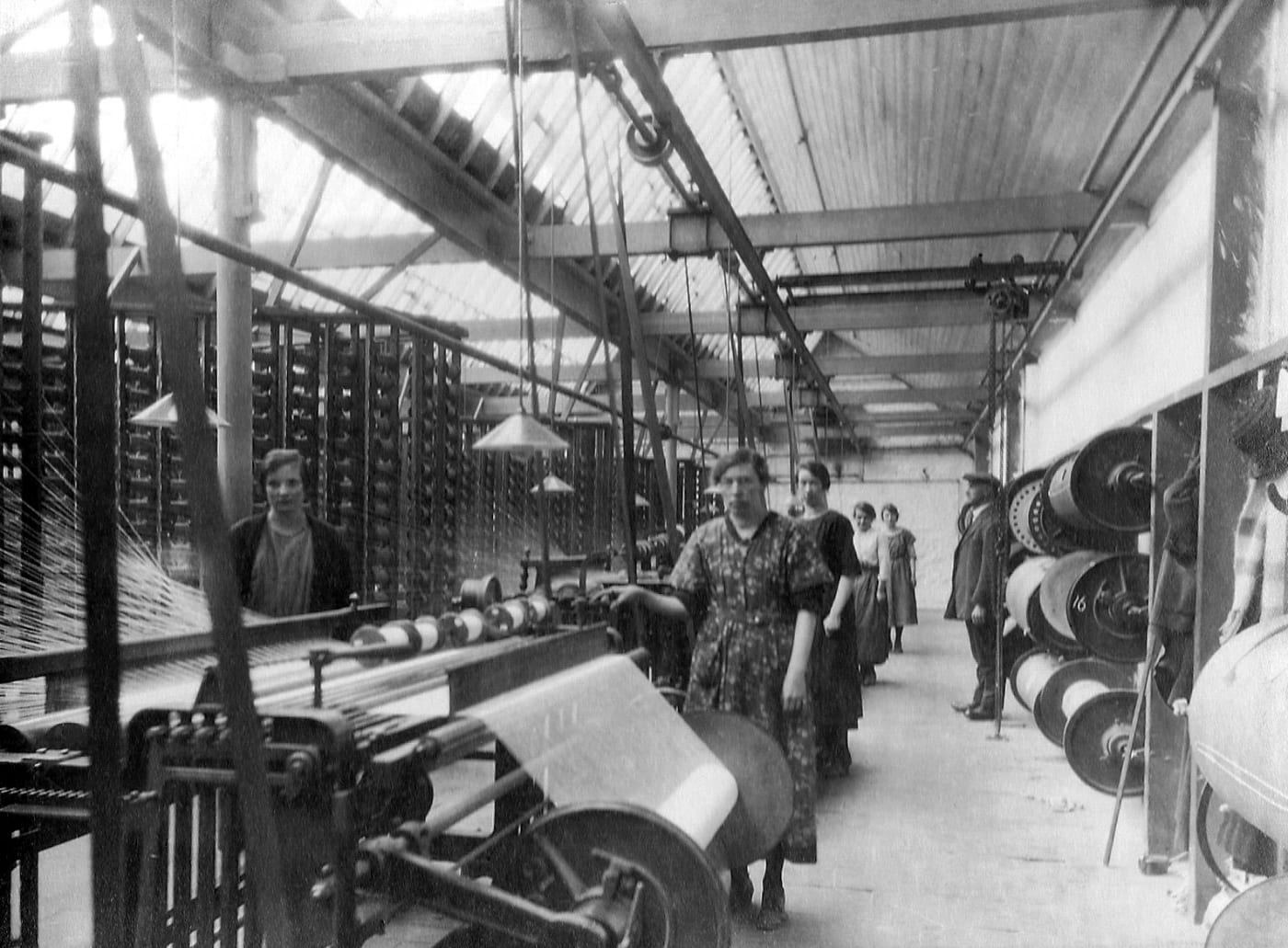 Irish Linen: Woven with Tradition - Woollen Way